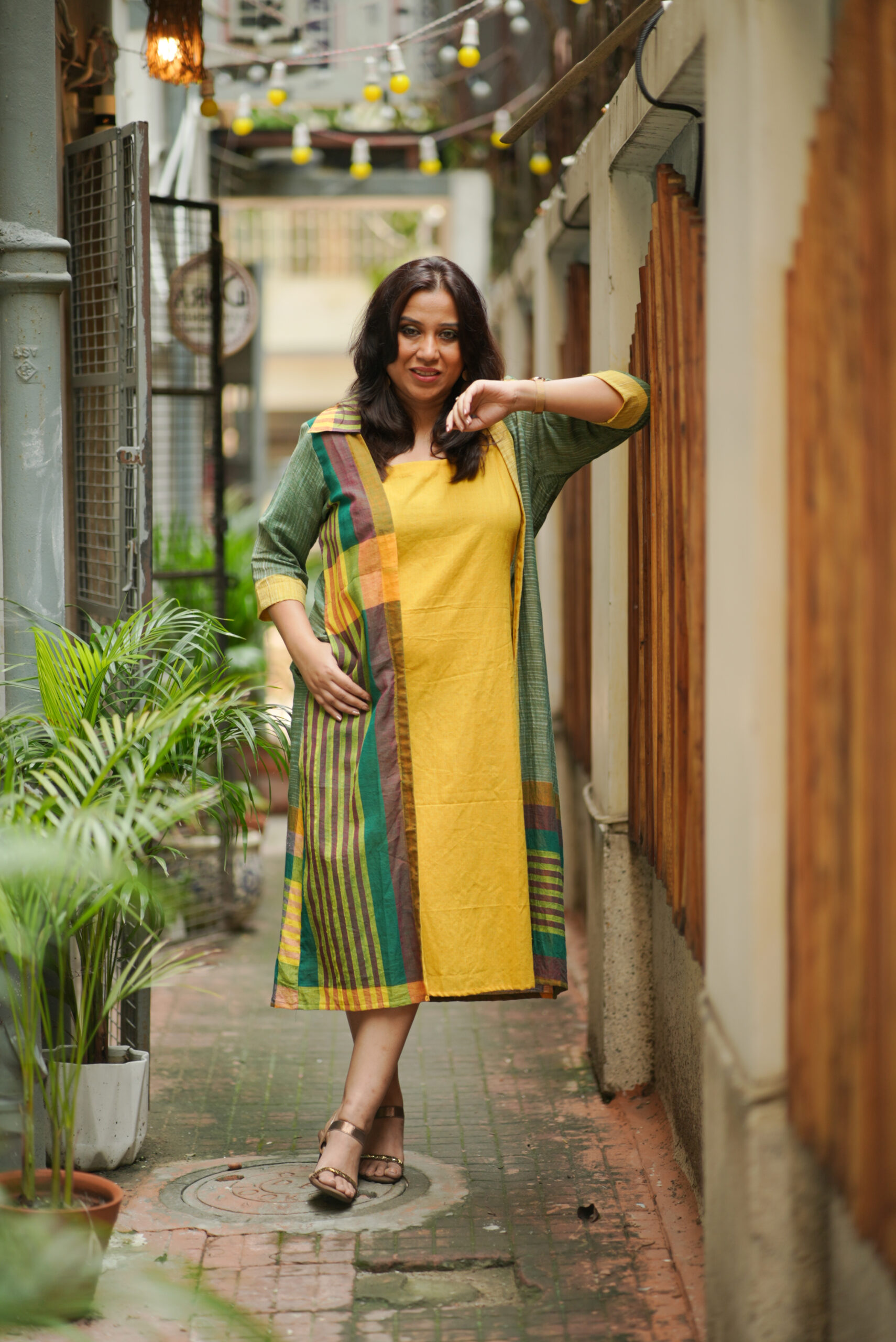 Gamchha Notched Collar Shrug with A line Sleeveless Inner - Shohaag